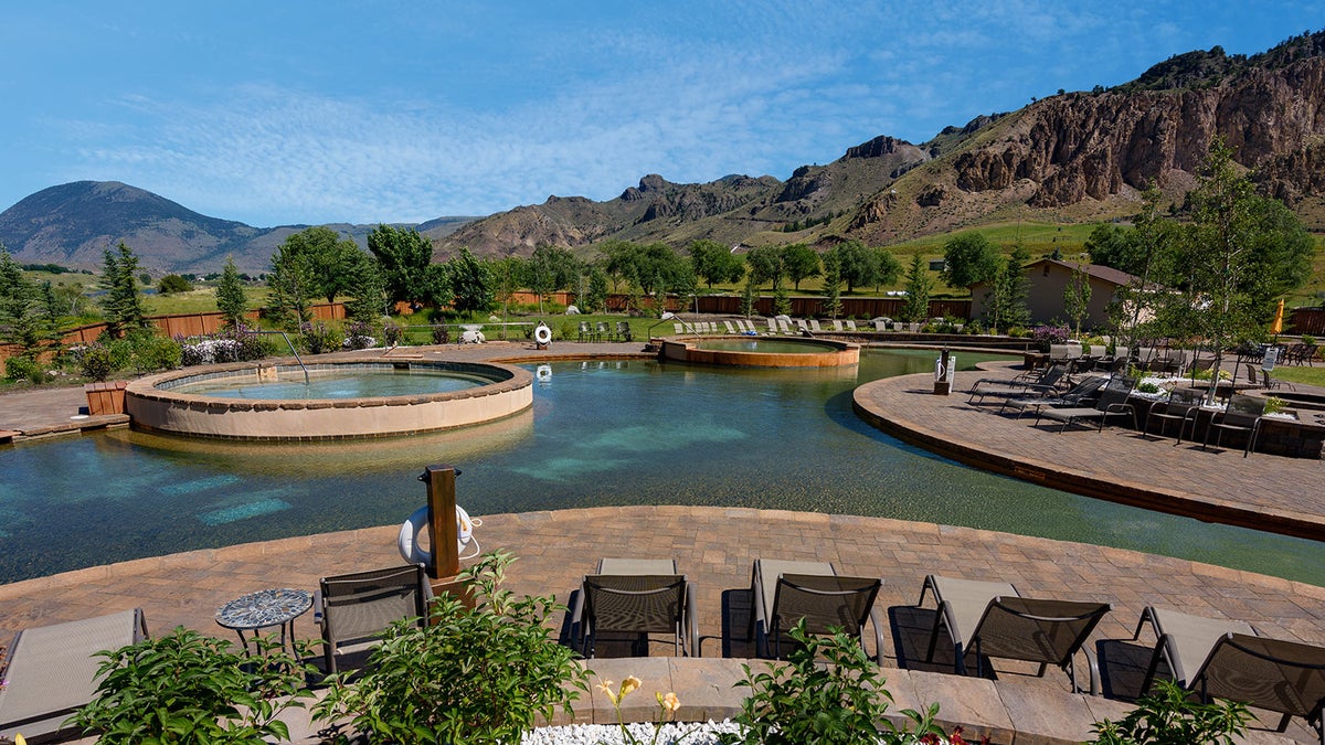 A Serene Soak at Yellowstone Hot Springs